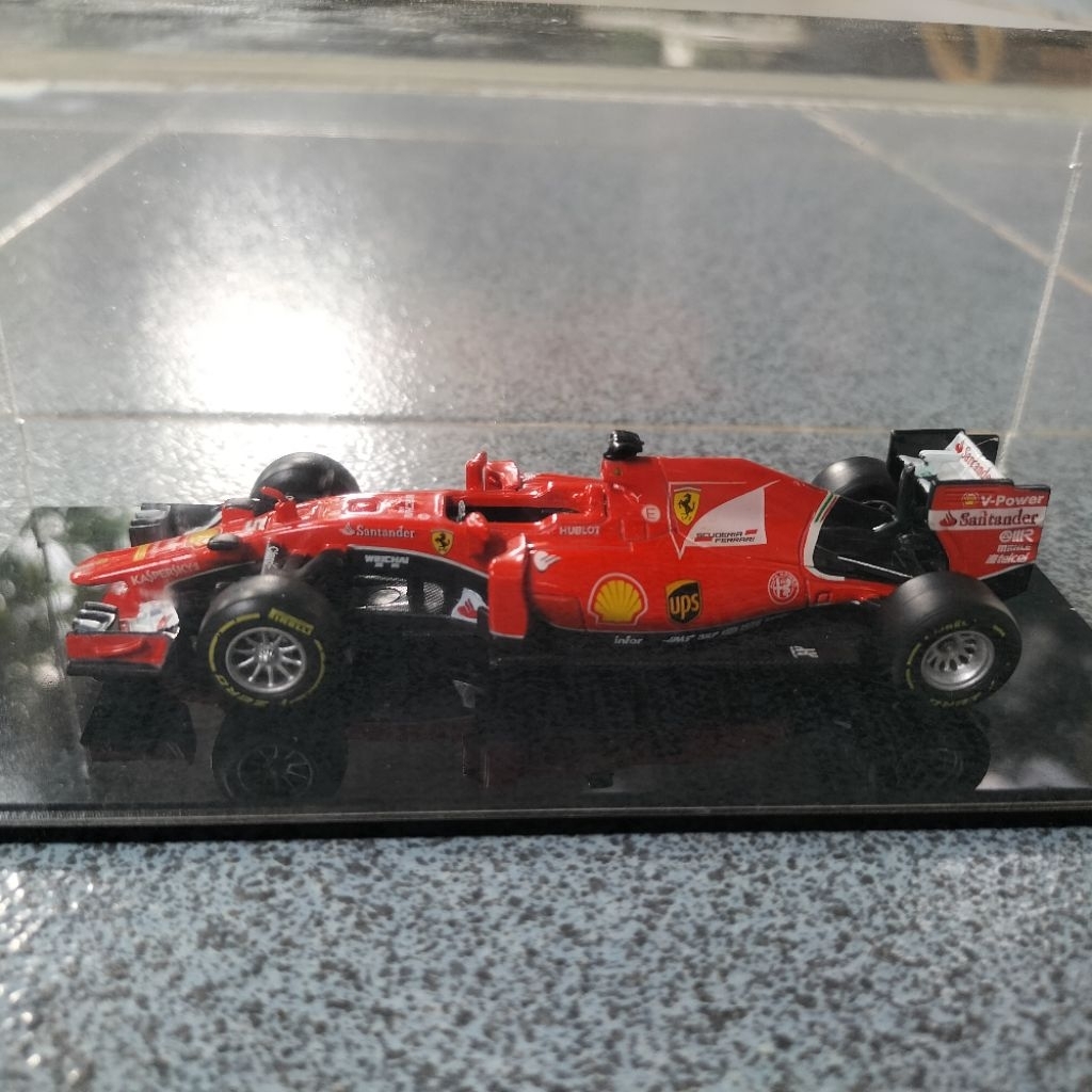 Jual Bburago Ferrari SF15-T Sebastian Vettel 2015 Original Official ...