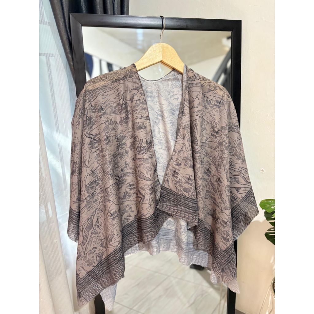 Jual Outer scarf batwing oversize / outer arwen | Shopee Indonesia