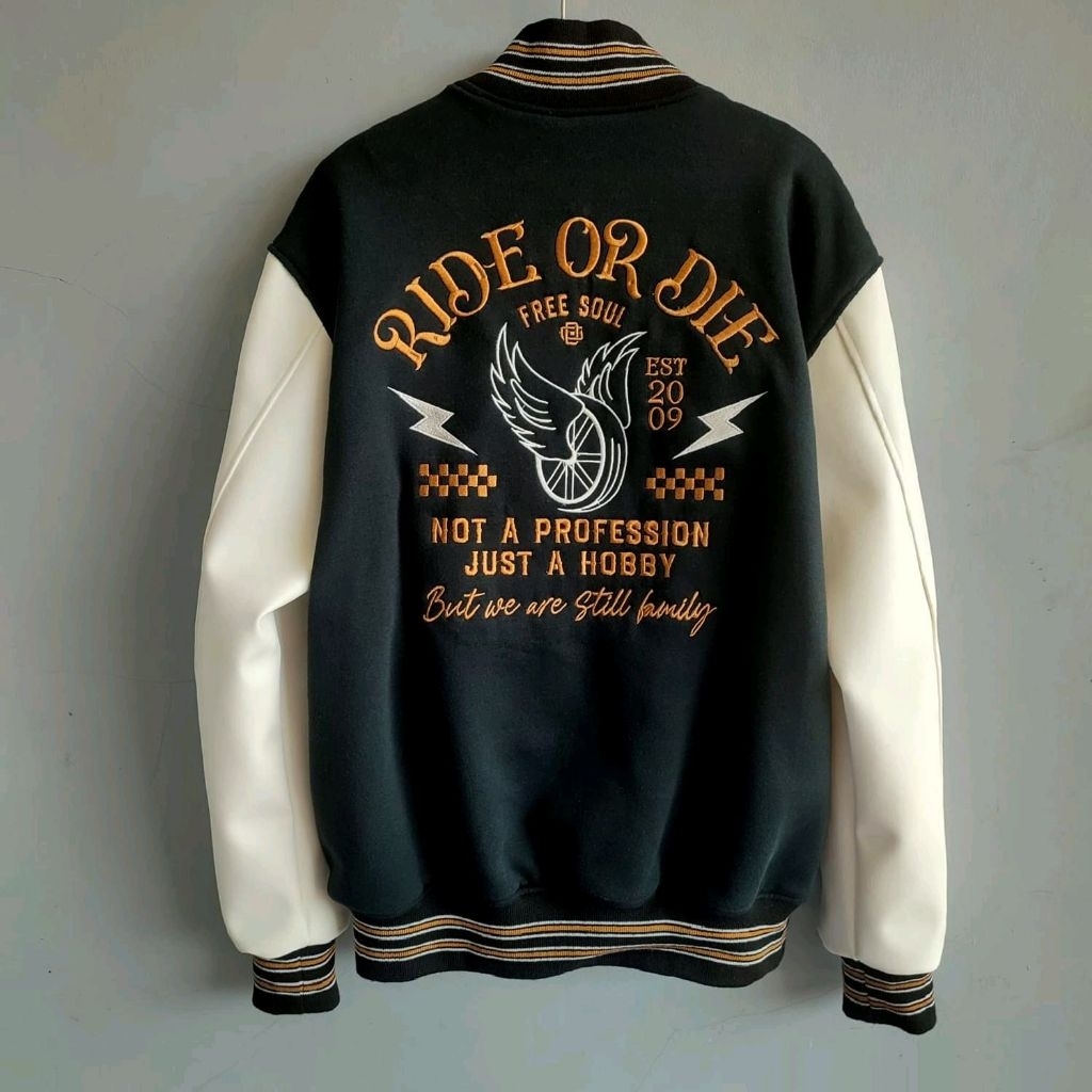 Jual varsity jacket / jaket baseball / jaket varsity pria wanita ...
