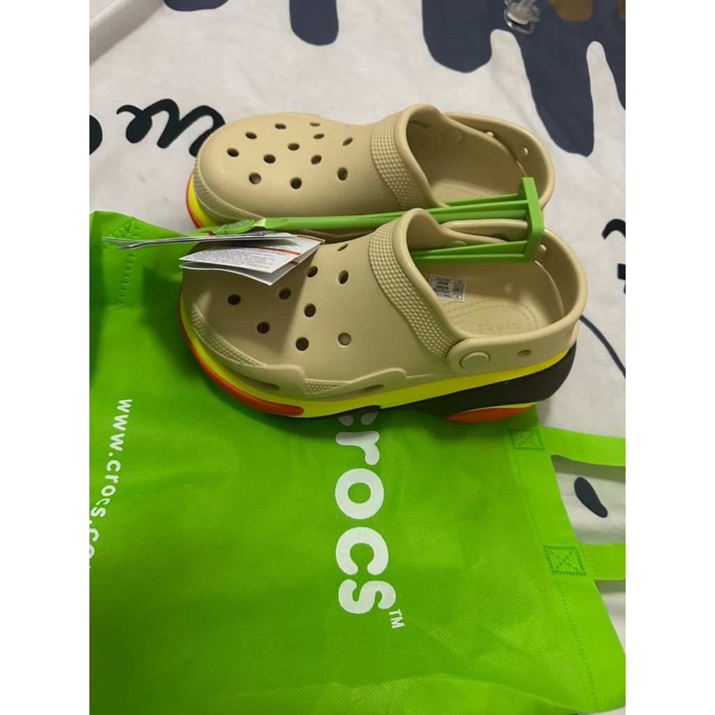 Jual Crocs bubble crush clog sesame W6 100% original storee | Shopee Indonesia
