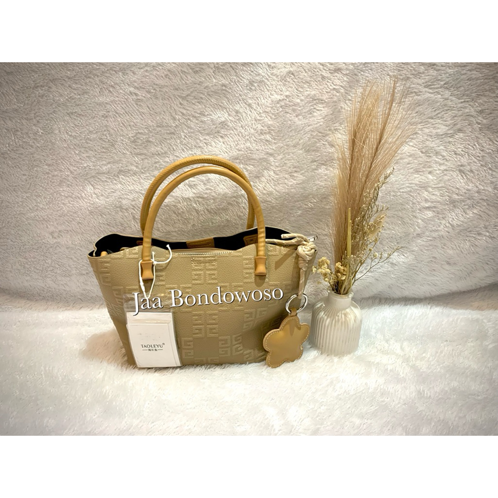 Jual LAOLYU Tas Selempang & Hand Bag Mizo Warna Cream Ukuran 23x18cm ...