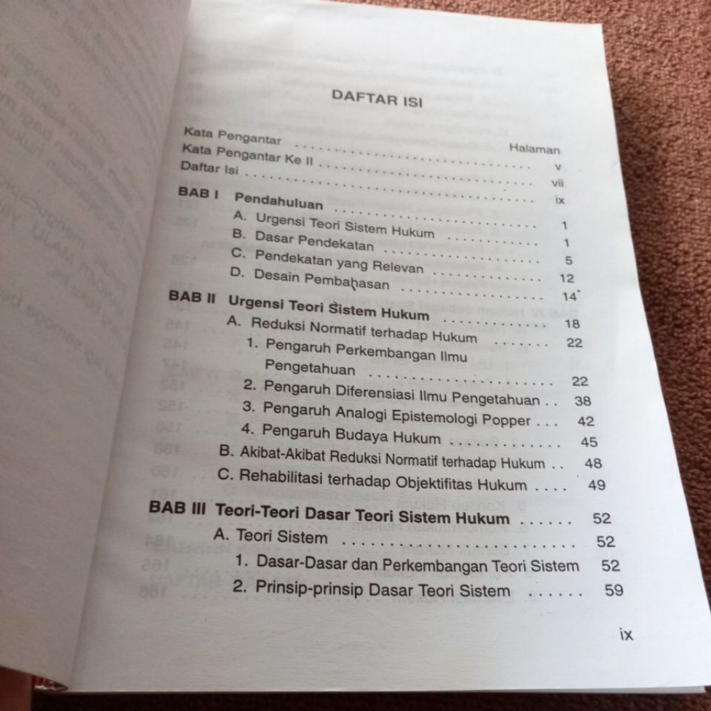 Jual BUKU HUKUM SEBAGAI SUATU SISTEM - PROF. DR. H. LILI RASJIDI, SH. S ...