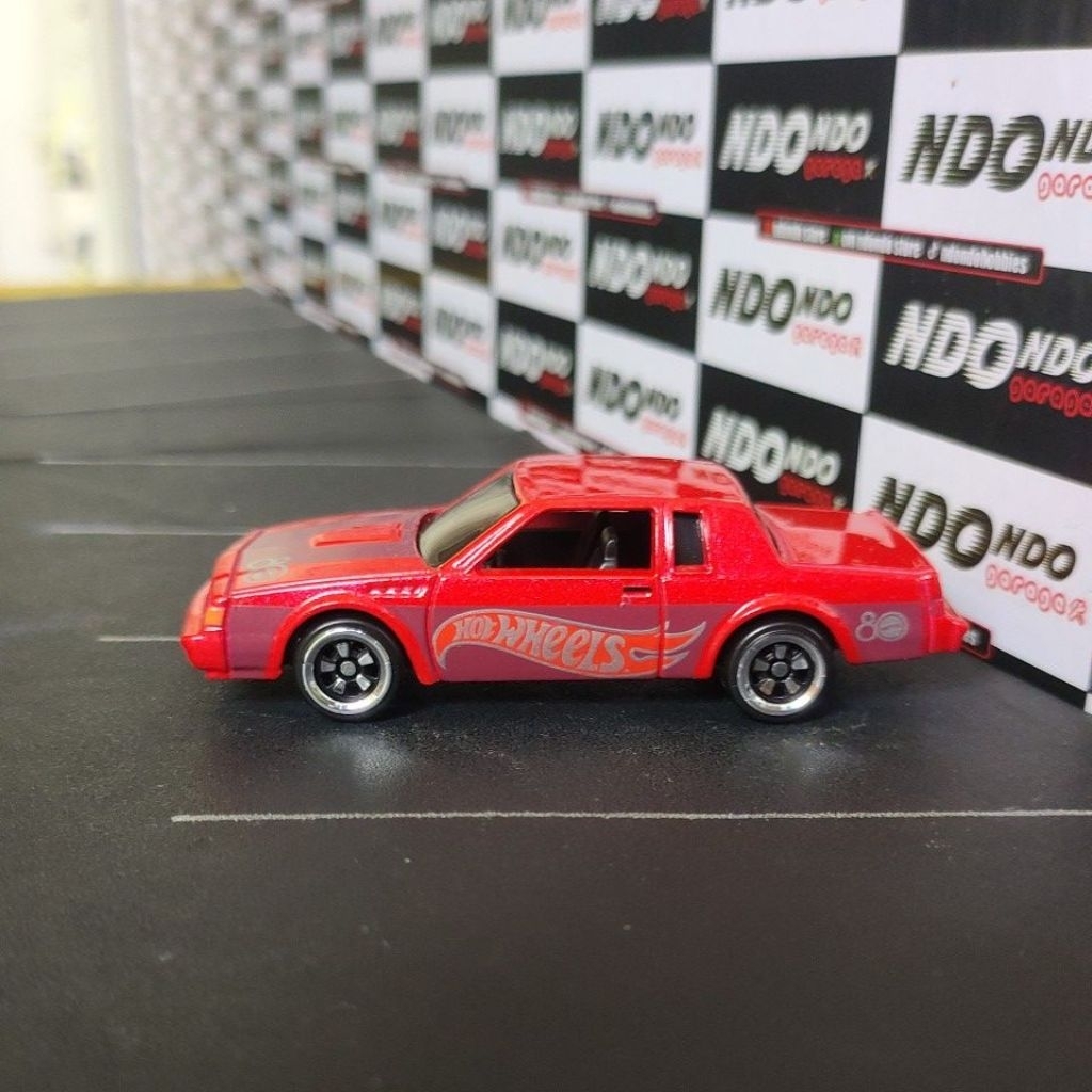 Jual Hot Wheels '87 Buick Regal GNX Red New Loose Giftpack 2025 Mattel ...