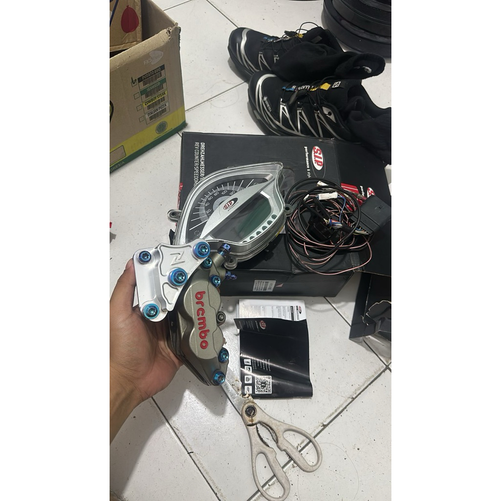 Jual Speedo sip silver | Shopee Indonesia