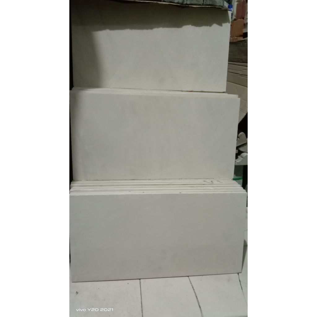 Jual Batu paras jogja putih tulang 20X40 | Shopee Indonesia