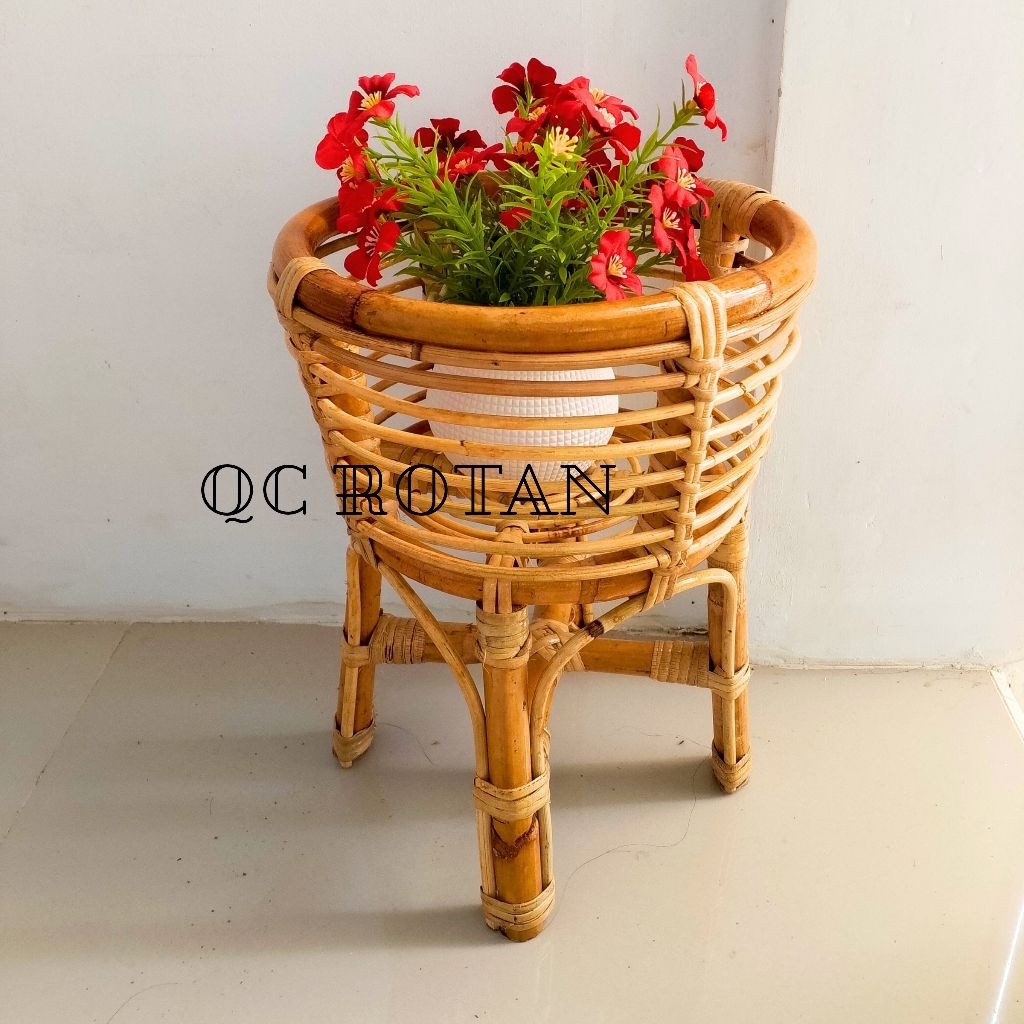 Jual Pot Standing Rotan Minimalis Fernis Kilap/Vas Bunga Rotan Dekorasi ...