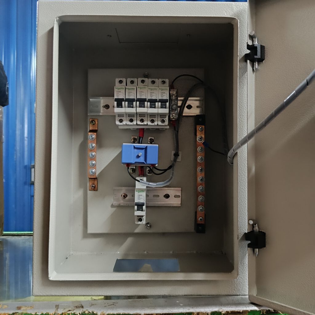 Jual Panel listrik 1phass 50amper komplit amper meter box 30x40x20 plat ...
