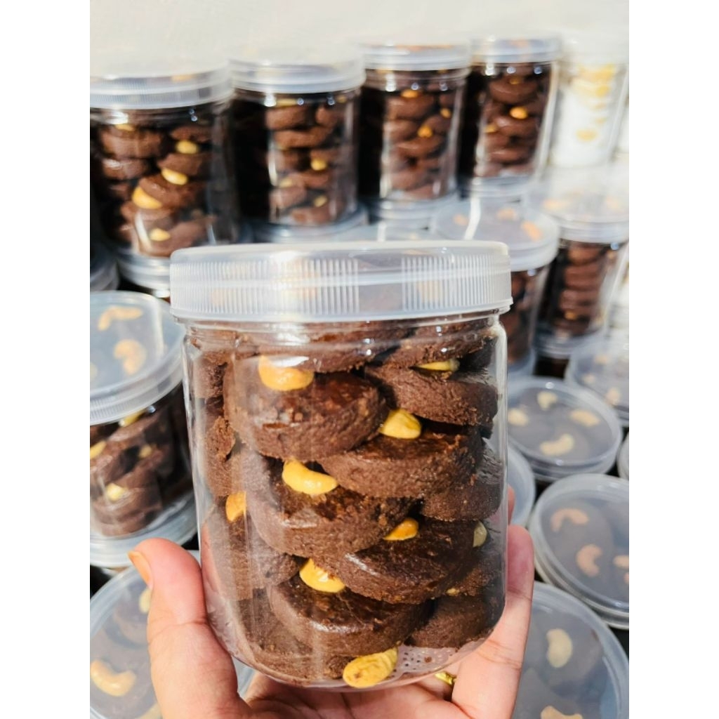 Jual coklat mede cookies ukuran toples 600 ml | Shopee Indonesia