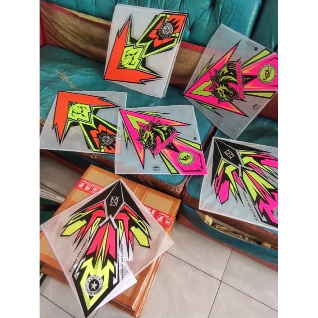 Jual Layangan Sukhoi Super Full Petung 3 warna Stabilo isi 10 pcs ...