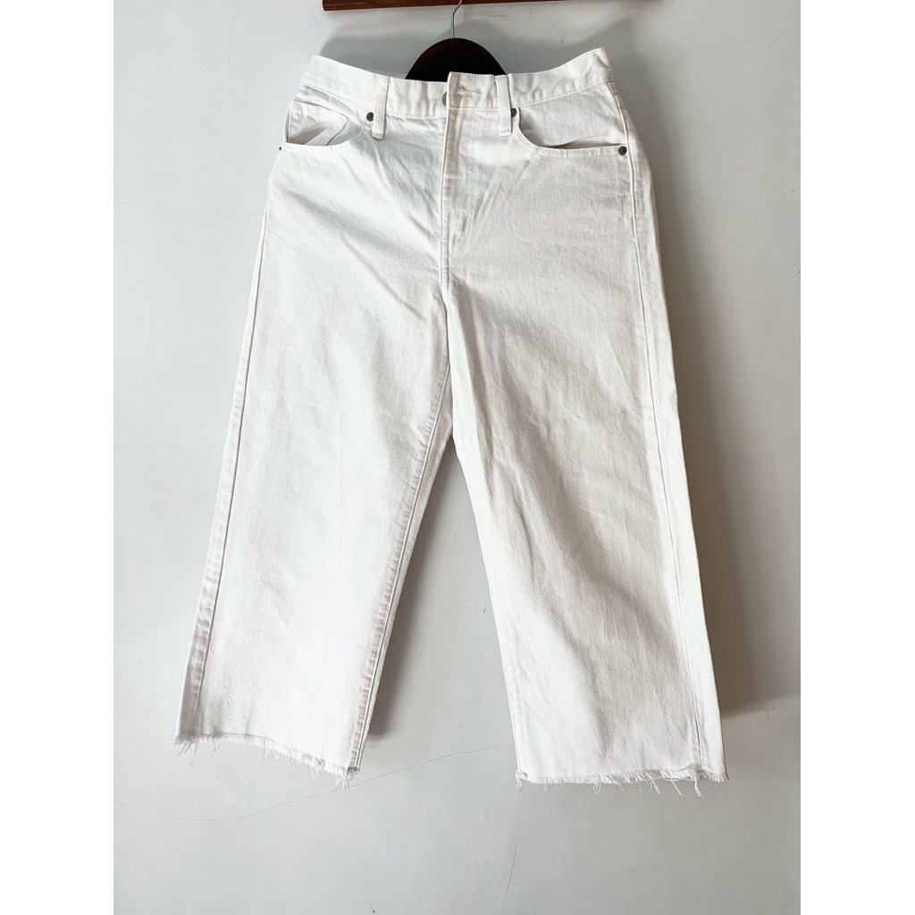 Jual Jeans Putih Uniqlo | Shopee Indonesia