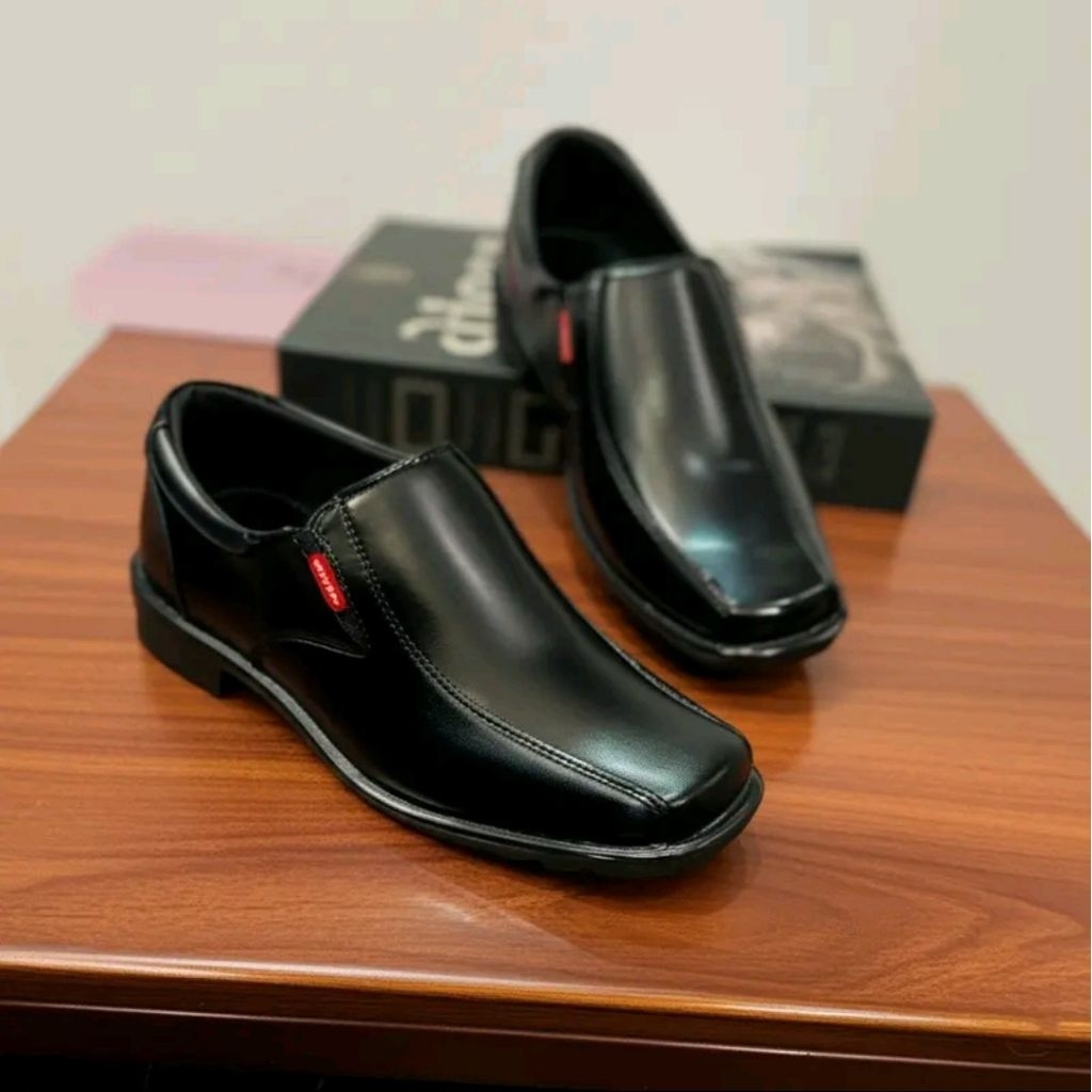 Jual Sepatu Pantofel Pria Slip On Model Formal Sepatu Kerja Kantor ...