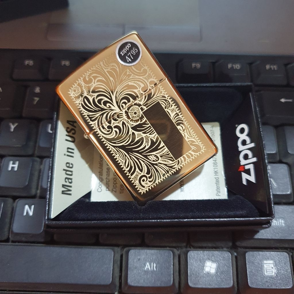 Jual Zippo Original 352B Venetian Design High Polish Brass | Shopee ...