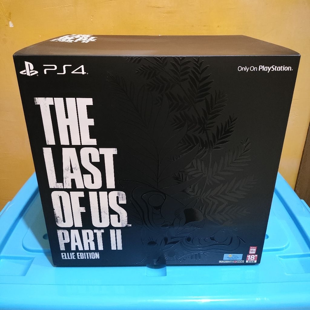 Jual PS4 The Last Of Us Part 2 Ellie Edition The Last of Us Collector ...