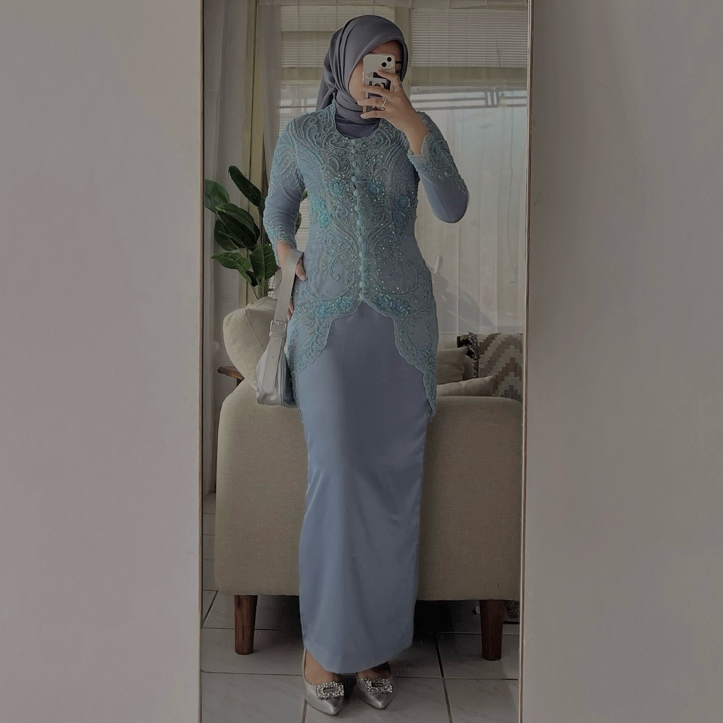 Jual preloved kebaya brokat payet / kebaya wisuda / kebaya tunangan ...