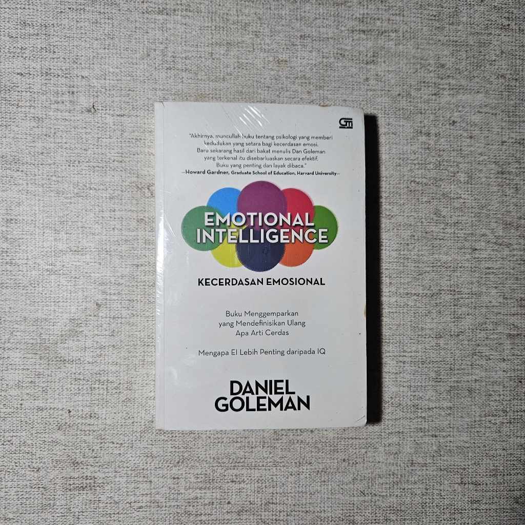 Jual Buku Emotional Intelligence (Kecerdasan Emosional): Daniel Goleman | Shopee Indonesia