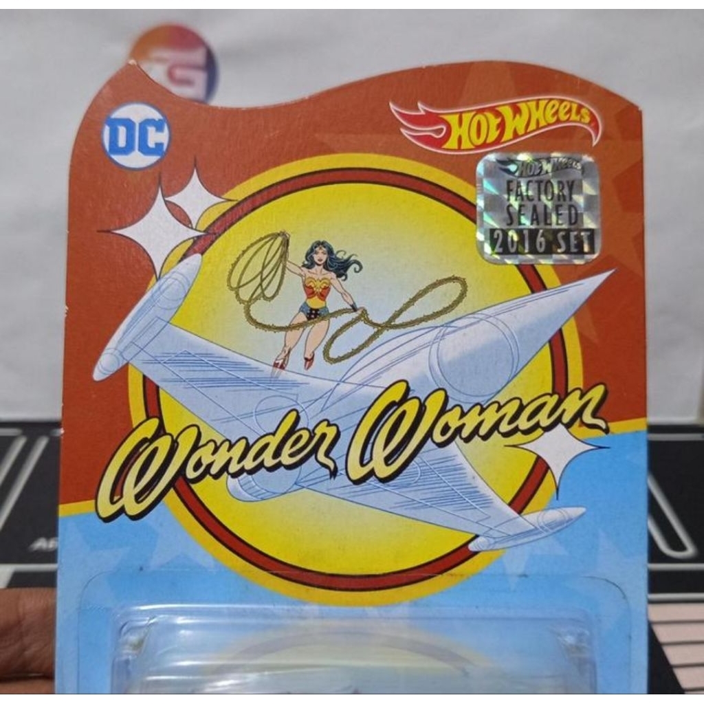 Jual Hot wheels invincible jet wonder woman factory sealed | Shopee ...
