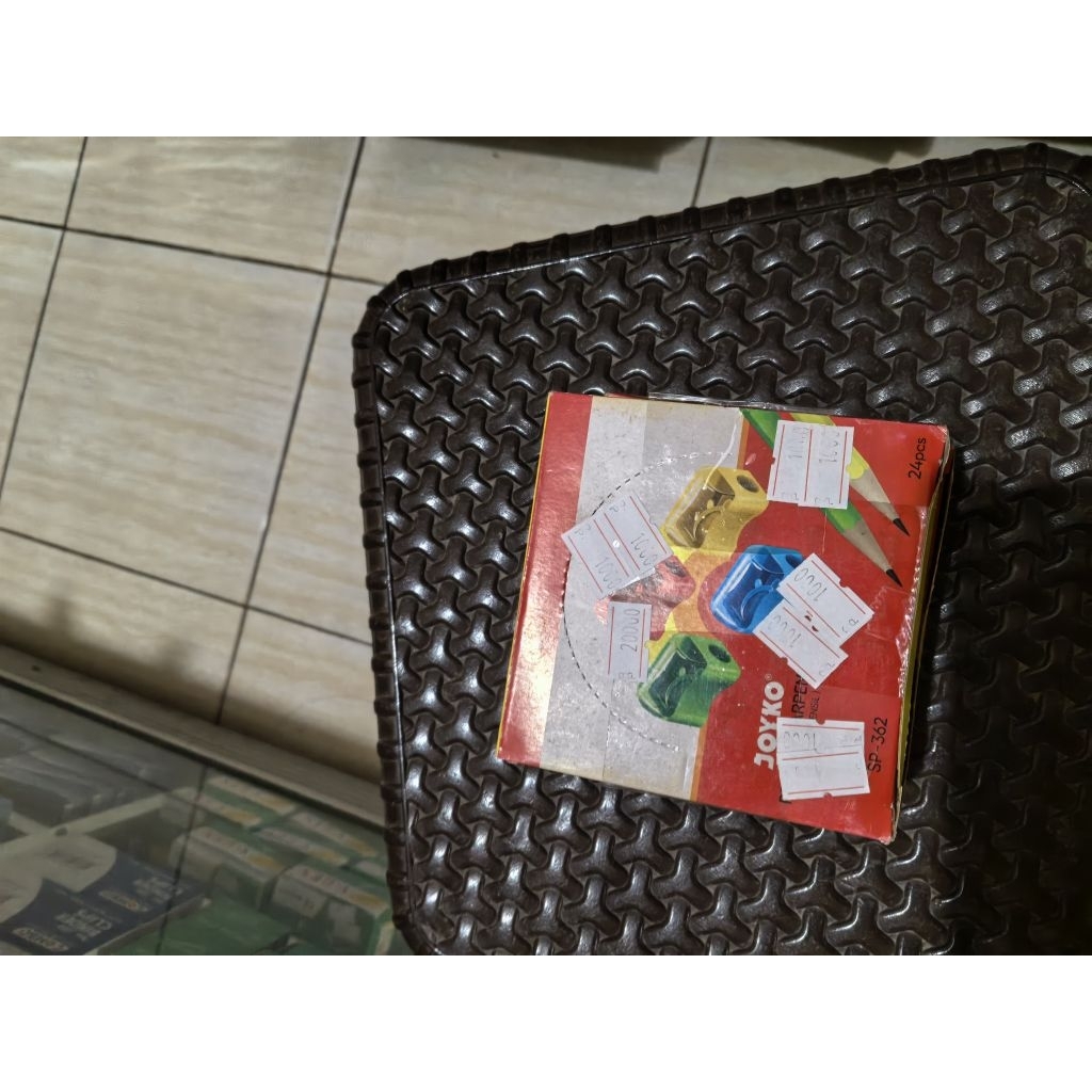 Jual Peruncing Pensil merk Joyko (1kotak isi24 pcs) | Shopee Indonesia