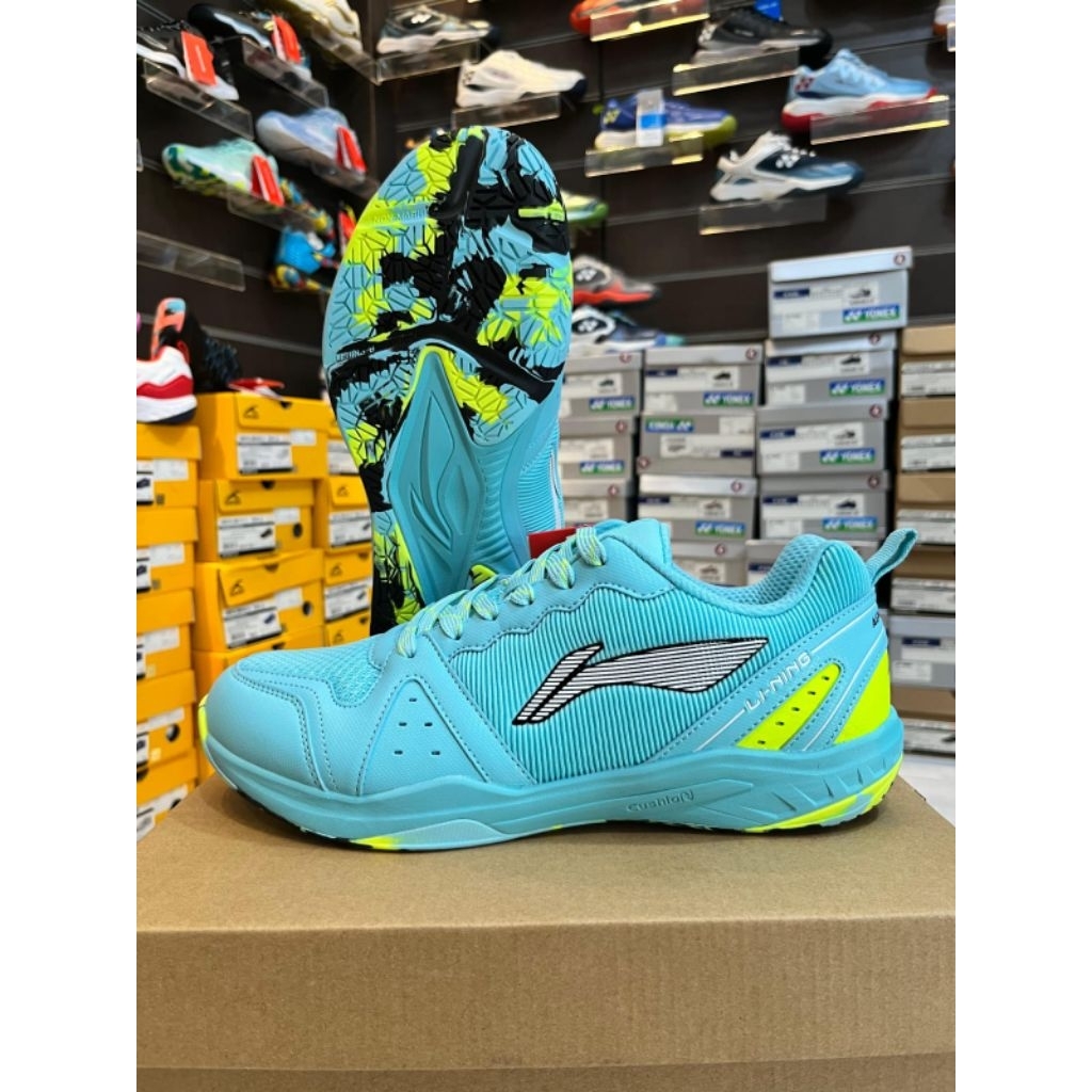 Jual Sepatu Badminton LINING AERO FLOW Free KAOS KAKI + GRIP Sepatu ...