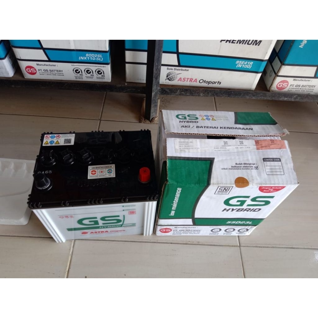 Jual AKI MOBIL INOVA MATIC MIRAGE SERENA DLL GS HYBRID 55D23L 12V 60AH ...