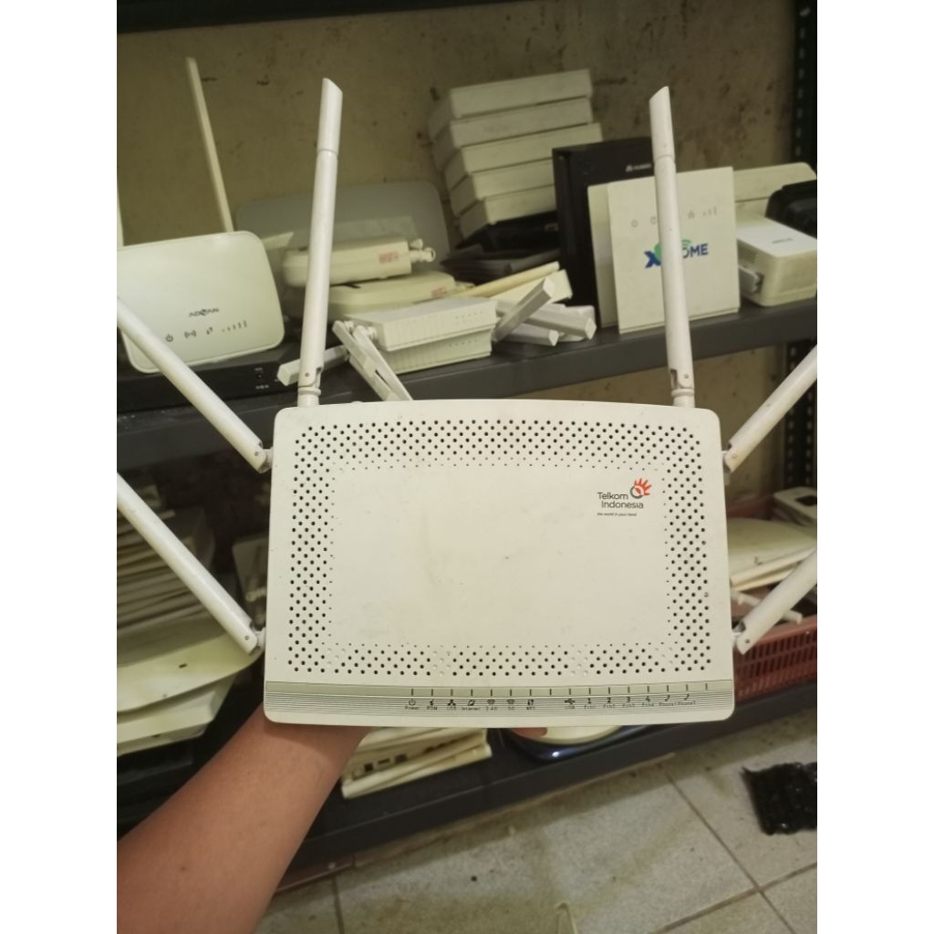 Jual ROUTER FIBERHOME TELECOMMUNICATION HG6245 GPON ONT + ADAPTOR ...