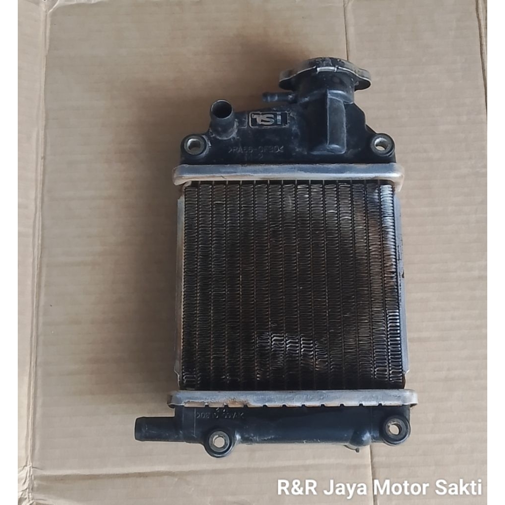 Jual Radiator Vario Karbu 110 KVB ( Second / Orginal ) | Shopee Indonesia