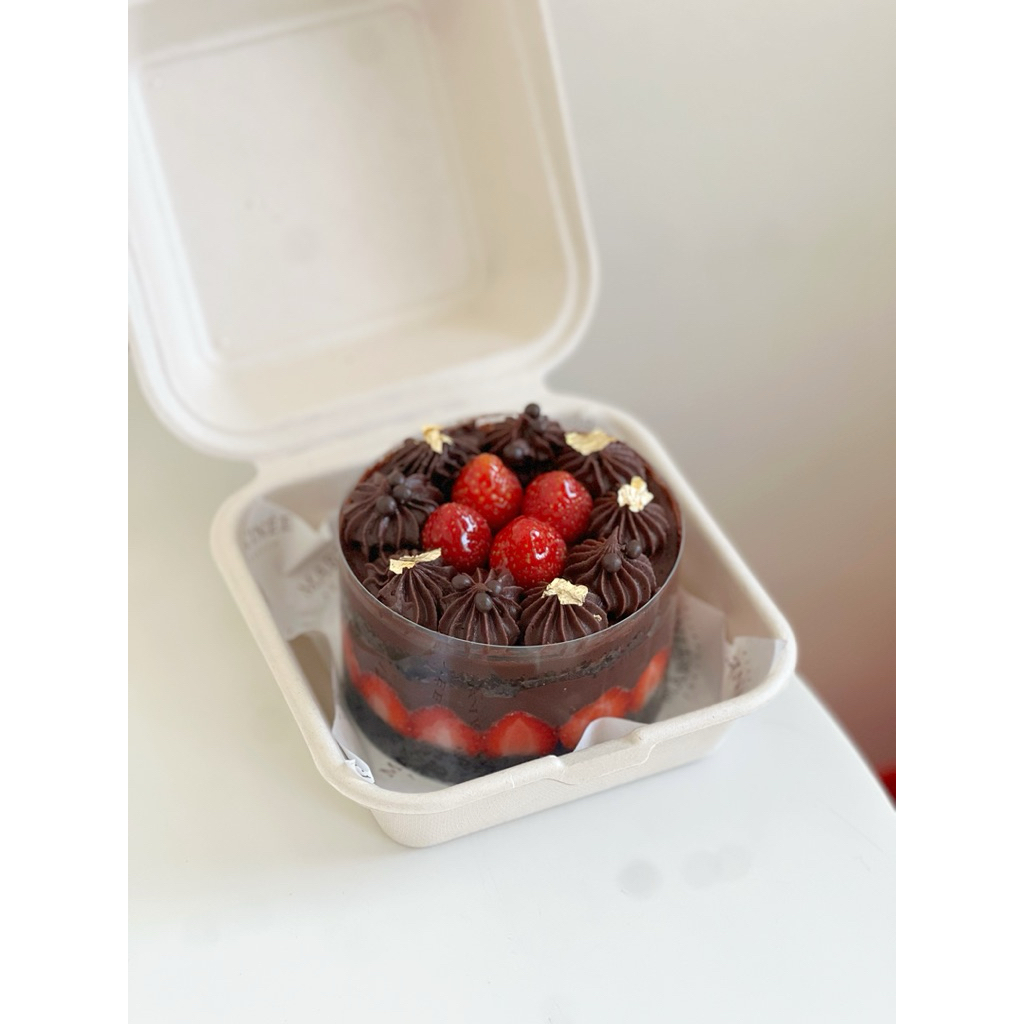 Jual CHOCO BERRY (mini strawberry shortcake) | Shopee Indonesia