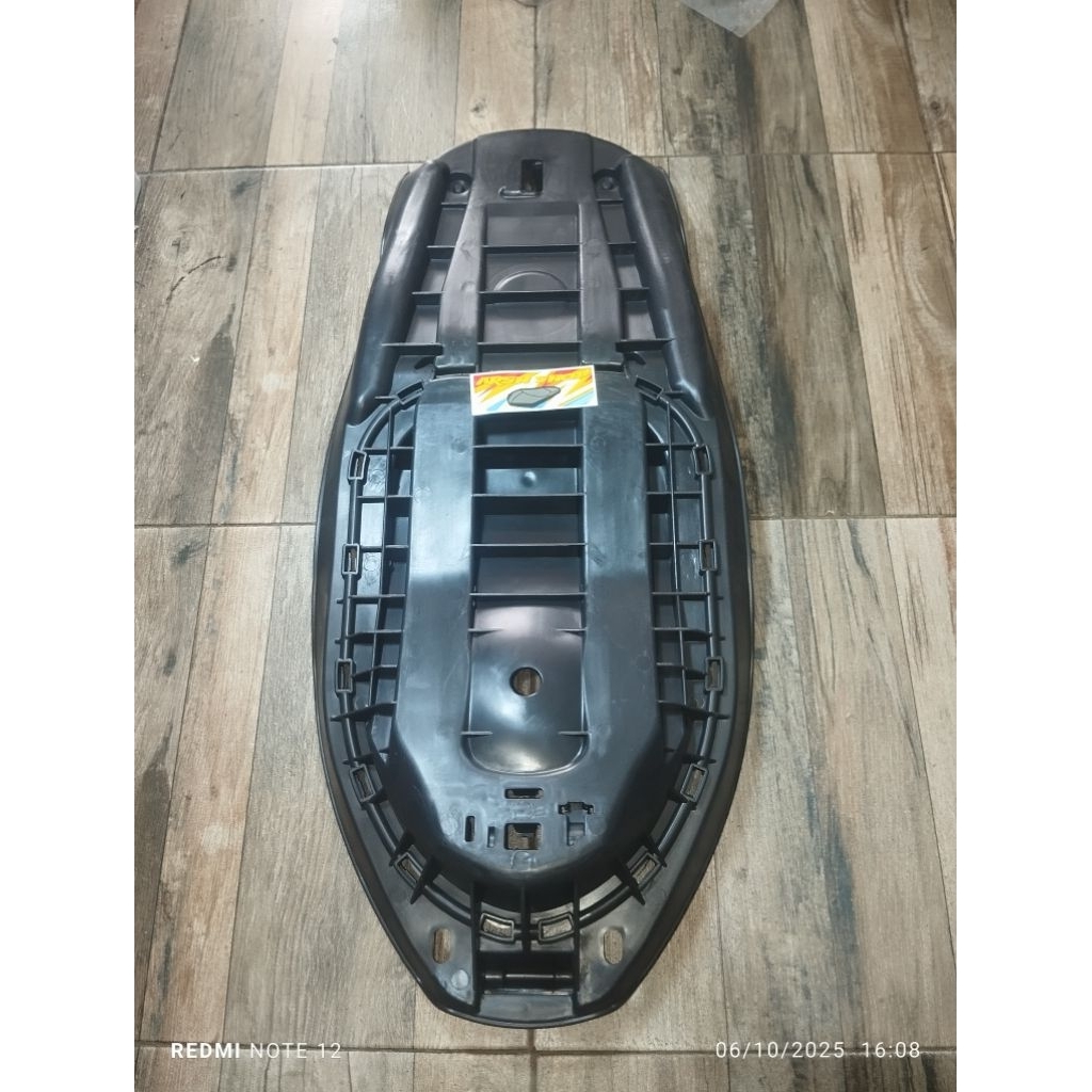 Jual fiber jok motor yamaha Fazzio standar (Hitam) | Shopee Indonesia