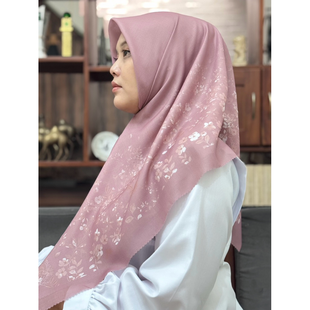 Jual Hijab Voal Motif Sublim Segi Empat Premium Lasercut Regular Gratis Pouch Fleur Series by ...