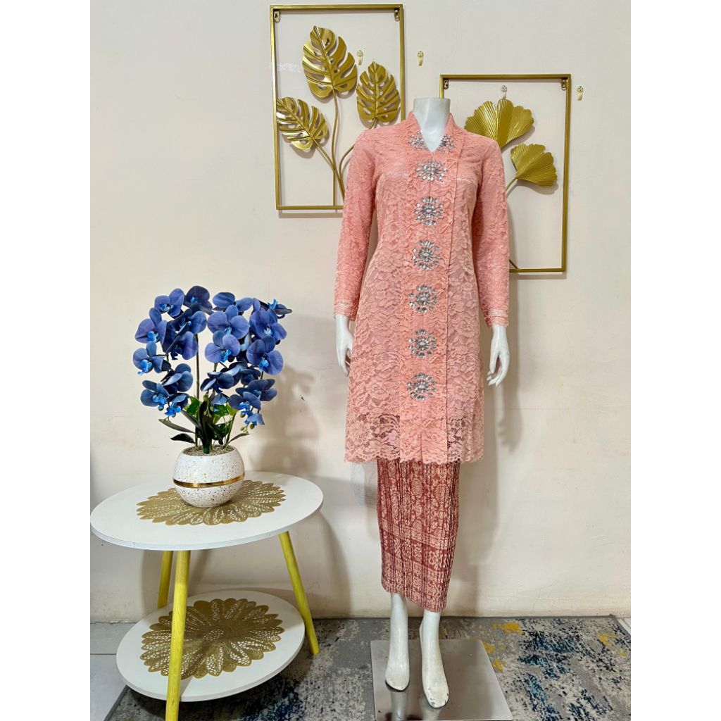 Jual SETELAN PLISKET KARTINI BROKAT PAYET/KEBAYA MODERN/KEBAYA KEKINIAN ...