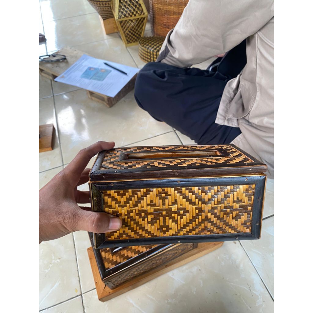 Jual tempat tissue dari anyaman bambu motif bunga | Shopee Indonesia
