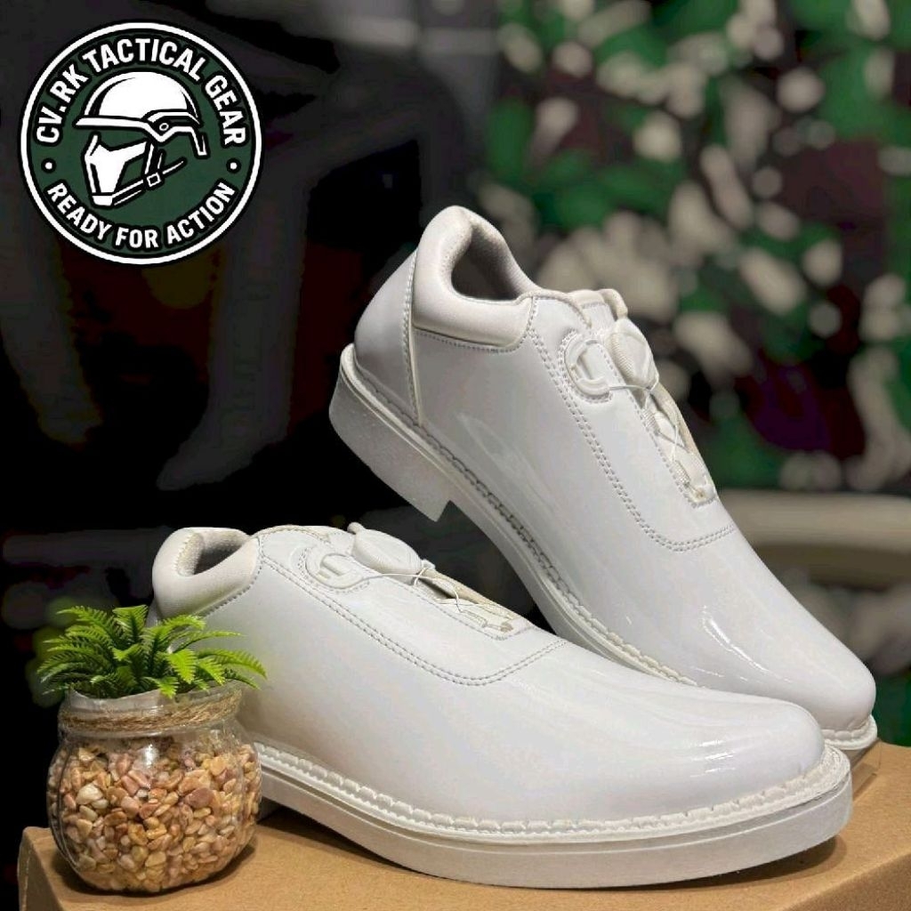 Jual Sepatu PDU/ PDH PUTIH TALIPUTAR TERBARU cocok untuk Upacara TNI AL ...