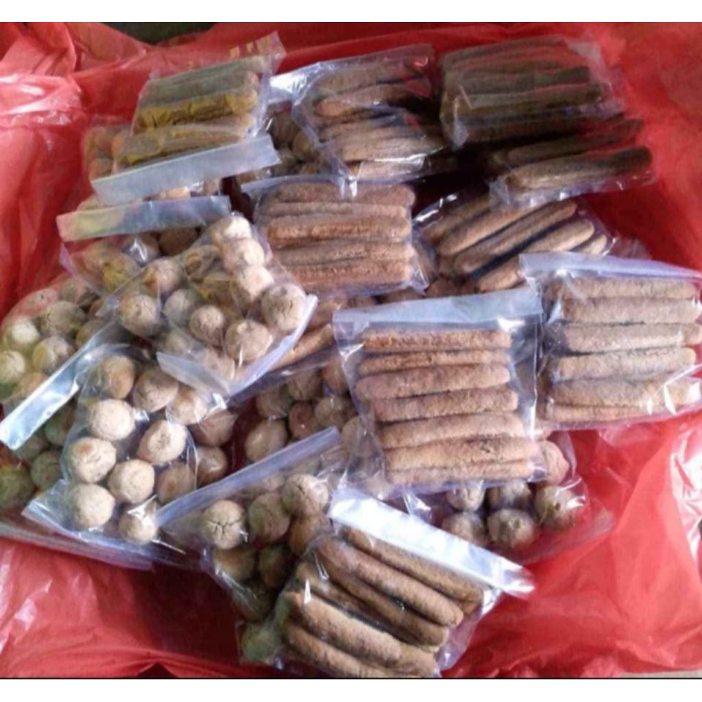 Jual kue sagu papua/kue bagea dan serut/kue sagu/oleh oleh papua ...