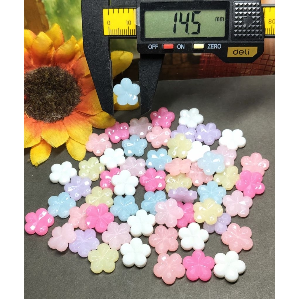Jual 12 grm Manik Bunga 5 kelopak | Shopee Indonesia