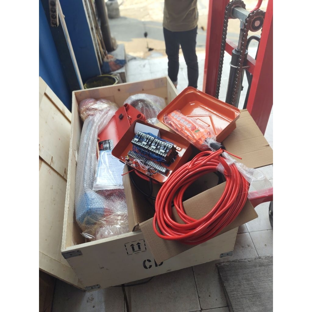 Jual Electric Hoist Wire Roppe Crane 3 ton panjang seling 12 mtr, 18 ...