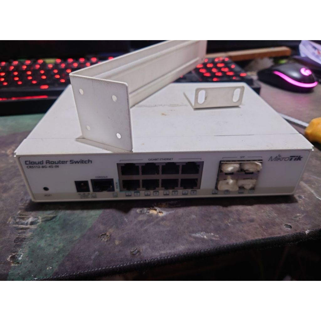 Jual Router Switch Mikrotik CRS112-8G-4S | Shopee Indonesia