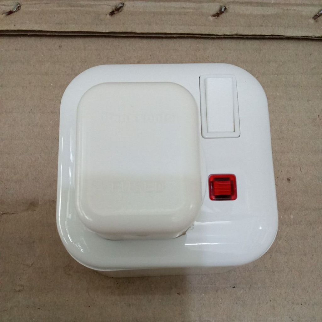 Jual Stop kontak Ac panasonic + steker + outbow dus stop kontak ac ...