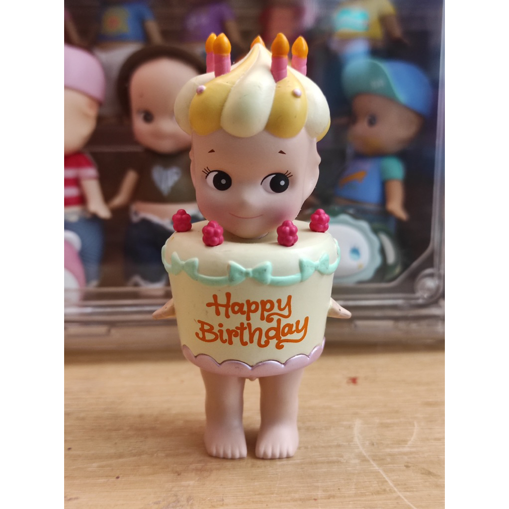 Jual Sonny Angel Birthday series ORI - lemon yellow cake | Shopee Indonesia