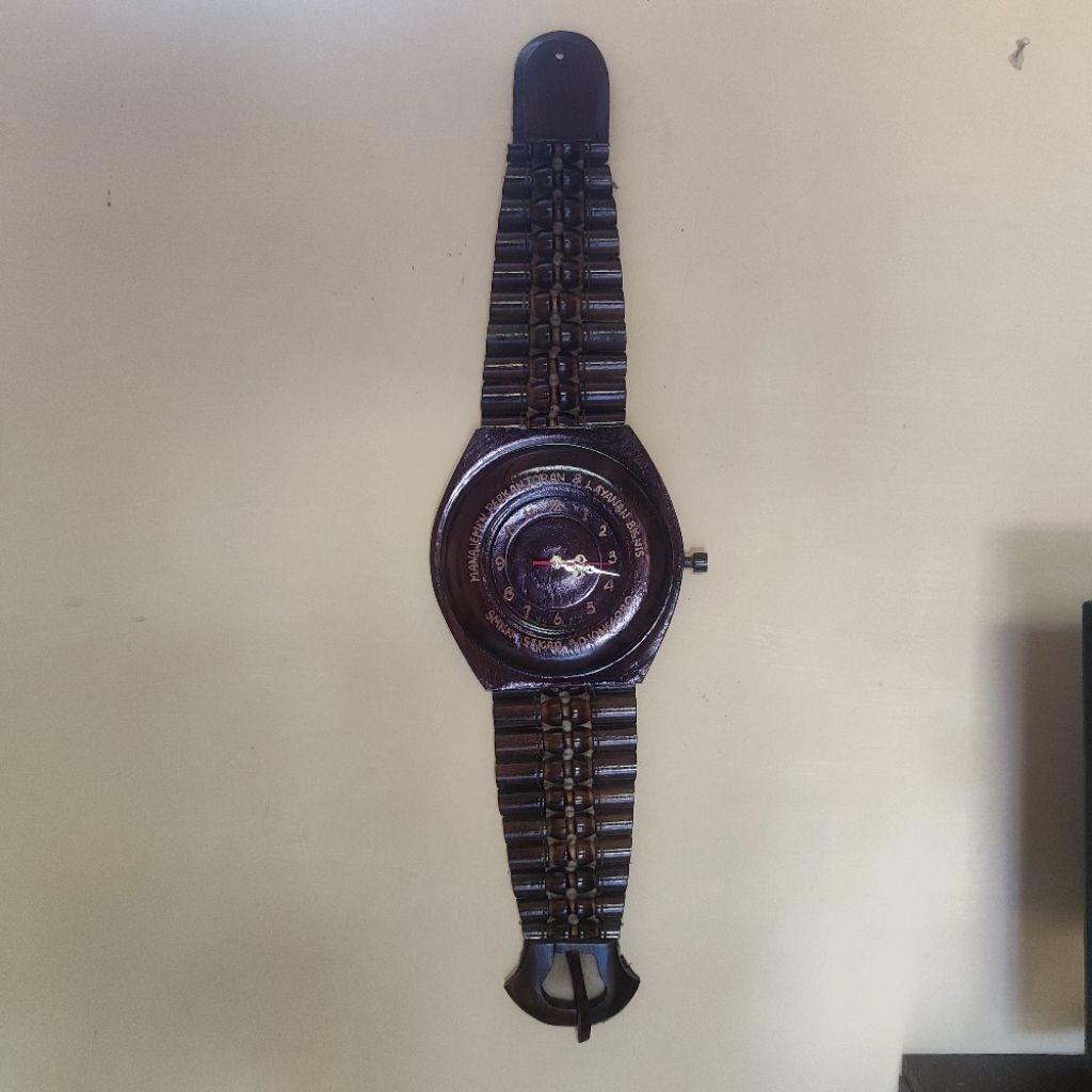 Jual Jam dinding kayu Jati Jam Krepyak jam dinding model jam tangan ...