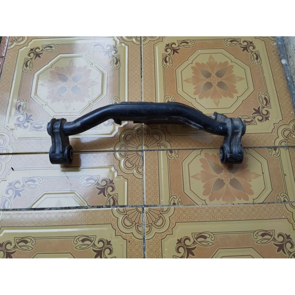 Jual engine mounting monting honda beat led deluxe genio original ...