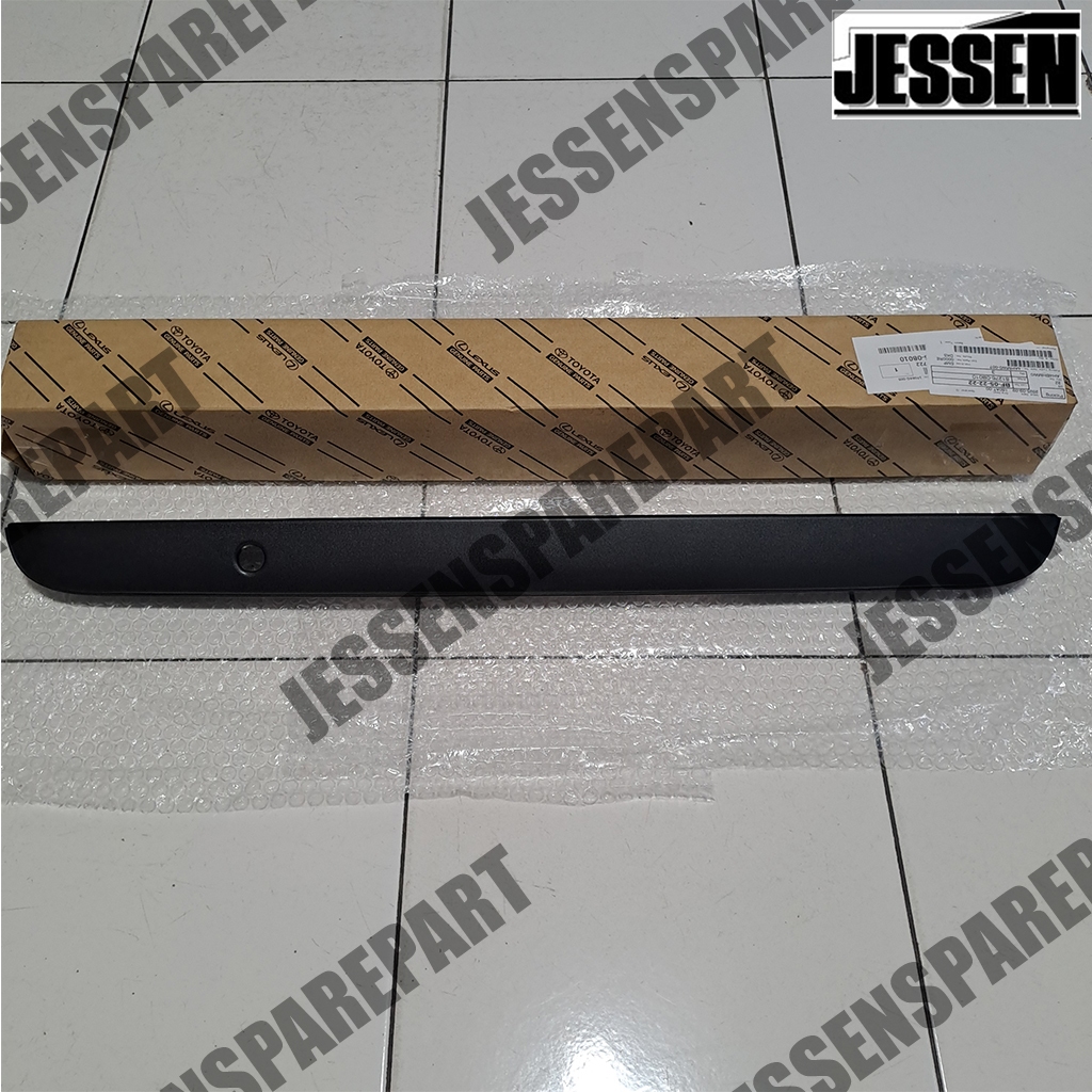 Jual List Pintu Bagasi Trunklid Trunk Lid Original Toyota Kijang Kapsul ...