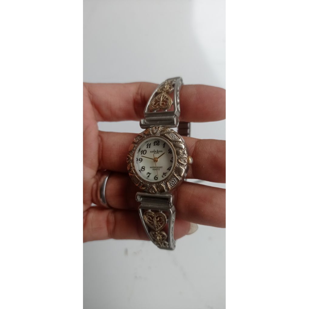 Jual jam tangan cewe express LA original | Shopee Indonesia