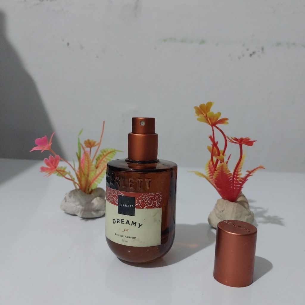 Jual Scarlet Dreamy dan golden elixir botol bekas parfum | Shopee Indonesia