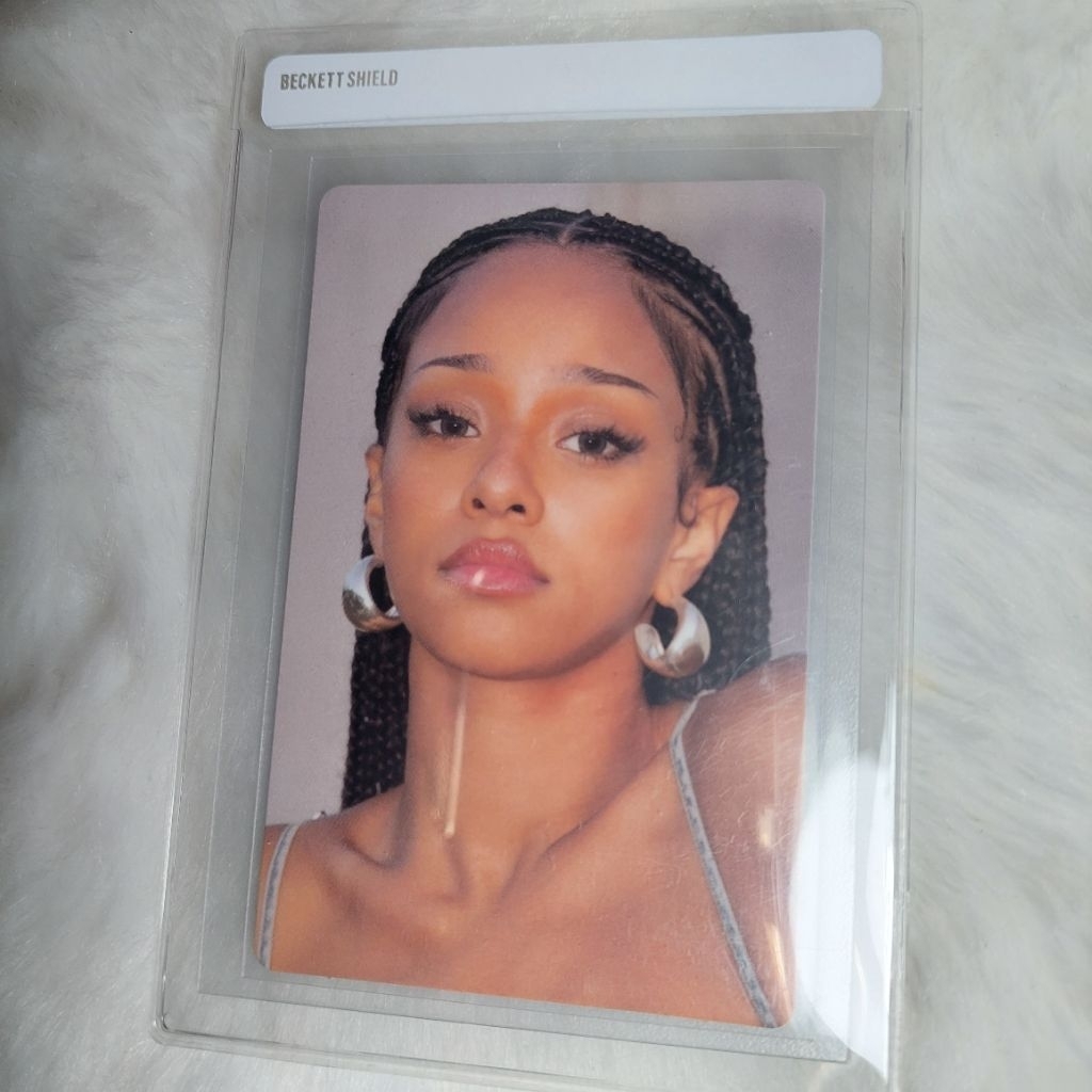 Jual OFFICIAL Katseye Manon Beautiful Chaos Album PC | Shopee Indonesia
