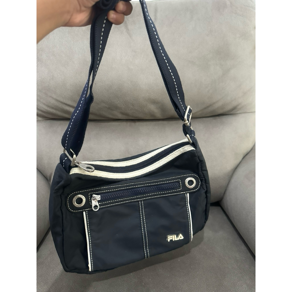 Jual FILA SLING BAG ORIGINAL PRELOVED | Shopee Indonesia