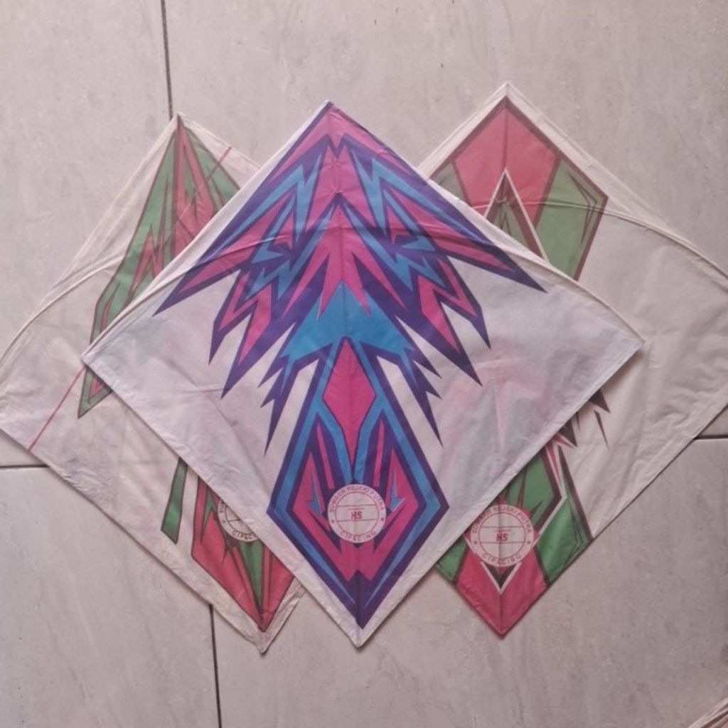 Jual layang layang bahan kertas motif sablon ukuran 58 isi 10 | Shopee ...