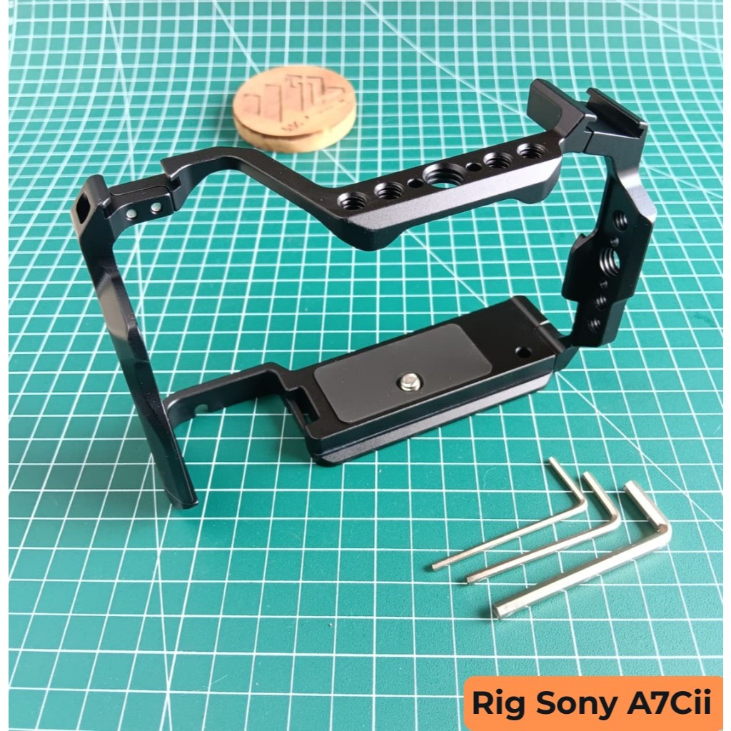 Jual Cage Rig Sony A7Cii A7C2 A7C Mark ii Bracket Grip | Shopee Indonesia