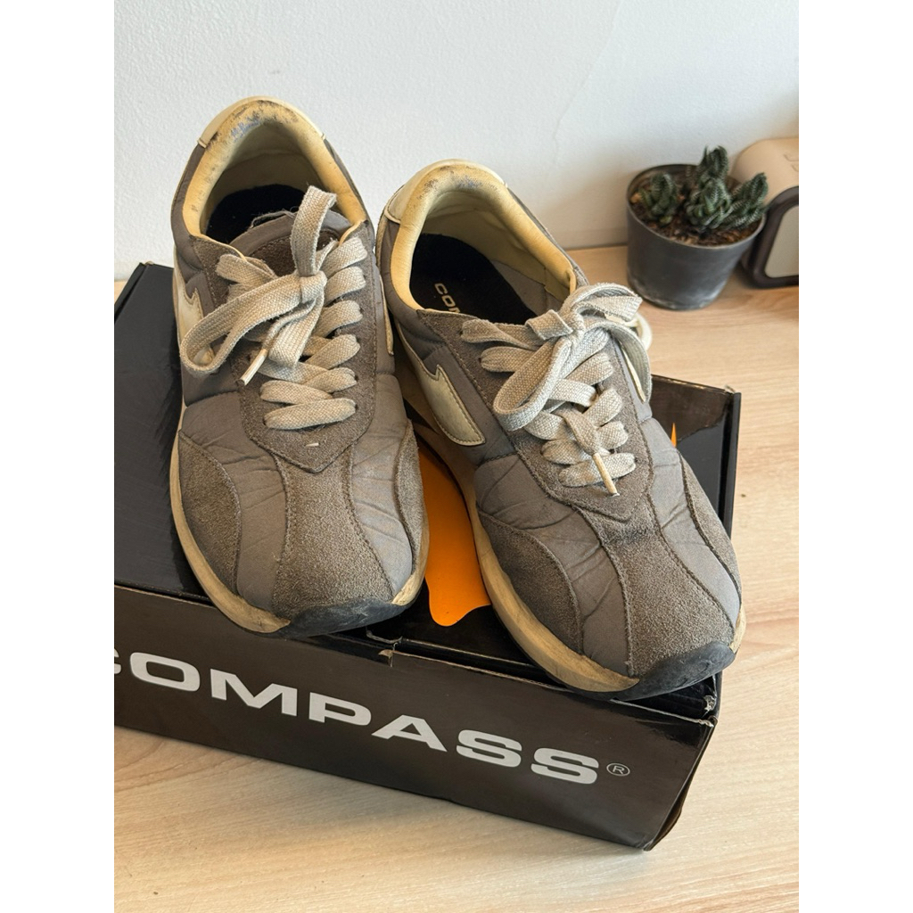 Jual Preloved Sepatu Compass Velocity Grey White | Shopee Indonesia