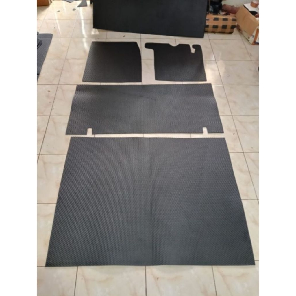 Jual Karpet Mobil Kijang Full Set – Karet Premium Tebal, Tampilan Mewah ...