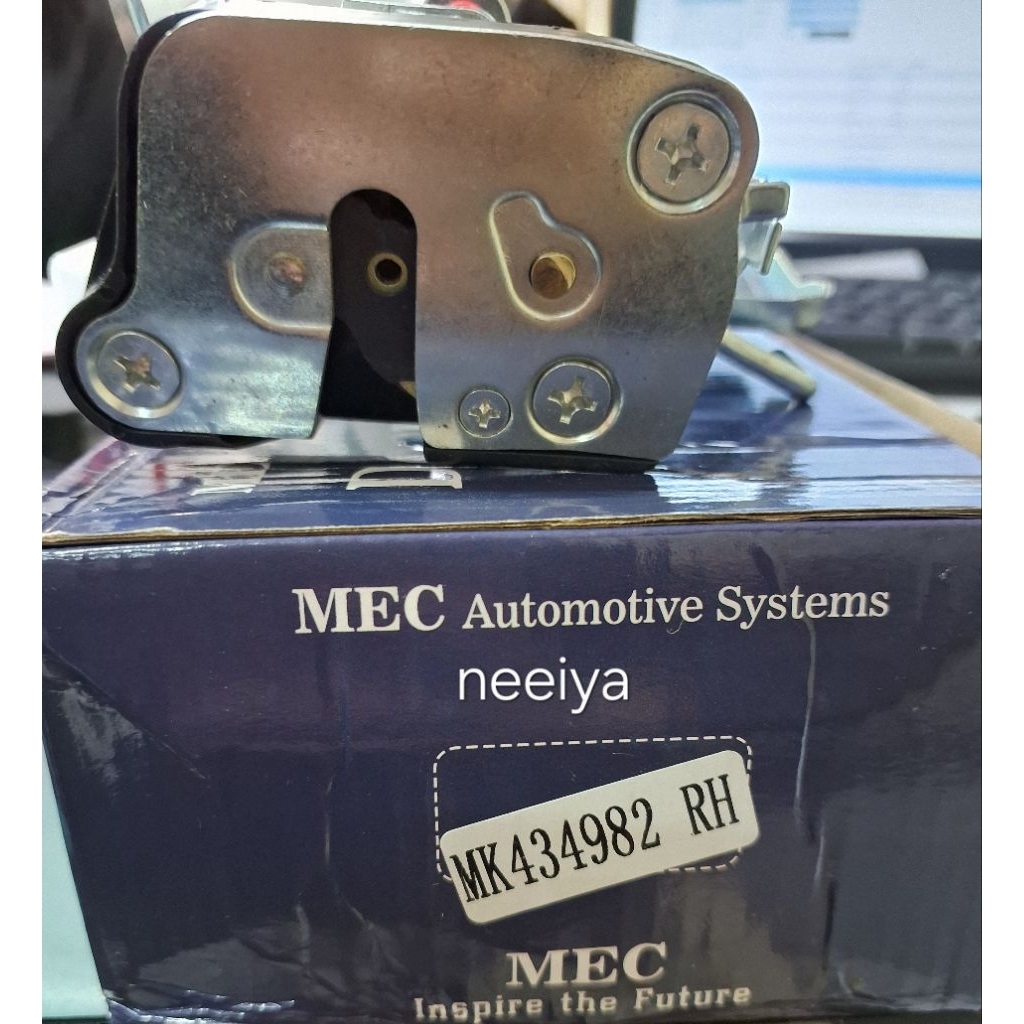 Jual DOOR LOCK ONLY MITSUBISHI CANTER FE75 MK434981/3 LH /RH | Shopee ...