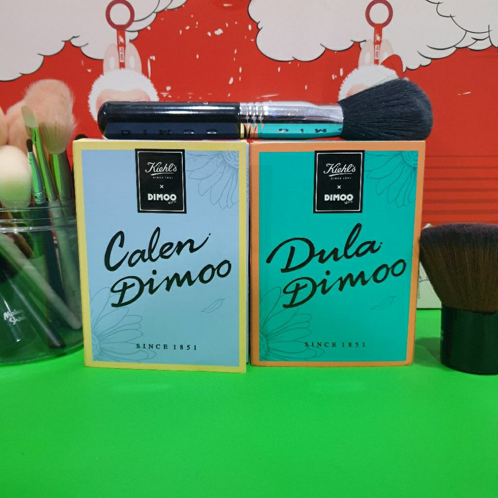 Jual Pop Mart - Dimoo World x Kiehls - Calen & Dula Dimoo Make Up Brush ...